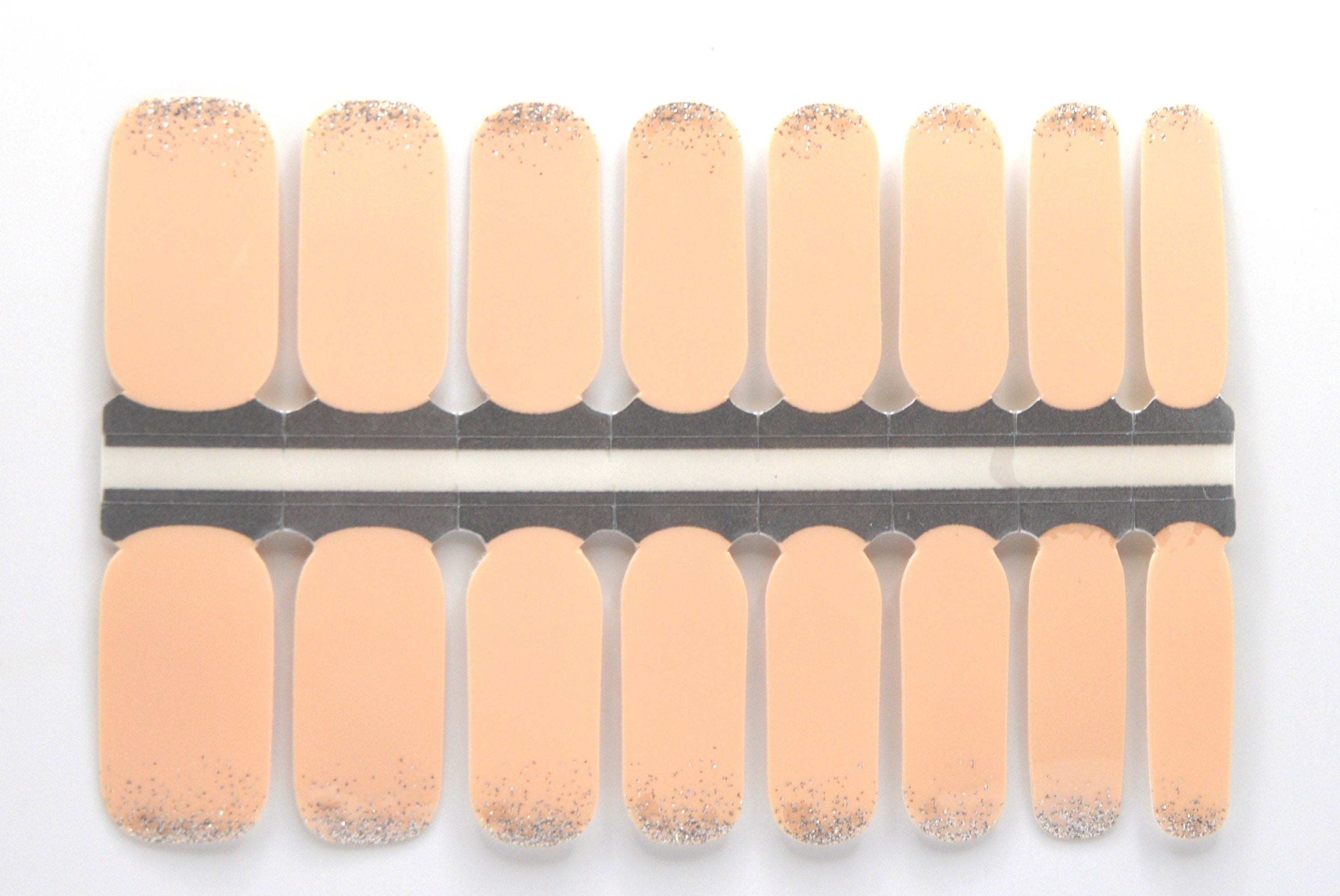 Elegance – Marathon Nails